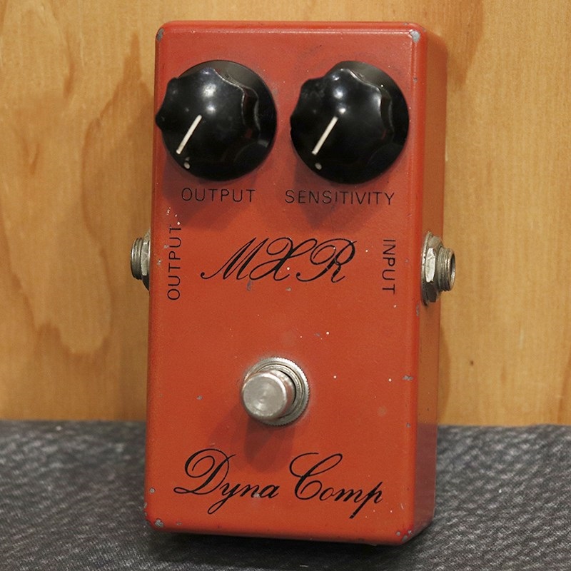 MXR Dyna Comp Script Logo '75 ｜イケベ楽器店オンラインストア