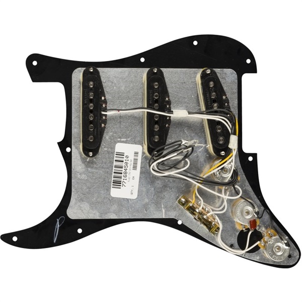 Fender USA Pre-Wired Strat Pickguard， Hot Noiseless SSS (Black ...